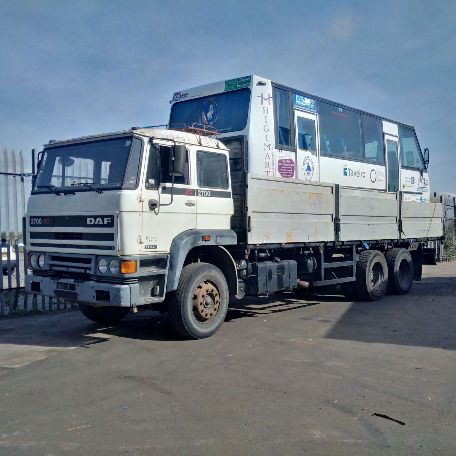 Left hand drive DAF 2700 ATI 10 tyres 26 Ton truck. On springs ...